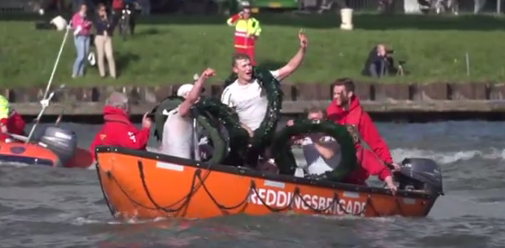 Wereldprimeur: Varsity reikt medailles uit van Goed Goud - Solidaridad